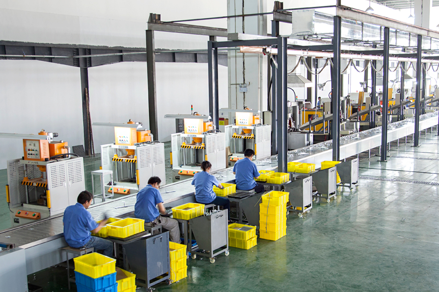 Factory - Advance Hardware Manufacturing Corp.